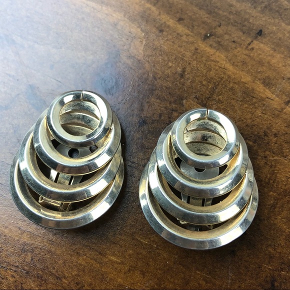 Vintage | Jewelry | Vintage Stacked Rings Circles Gold Tone Clip On ...